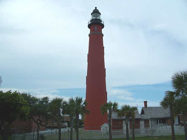 10 Weirdest Lighthouses In The World - HubPages