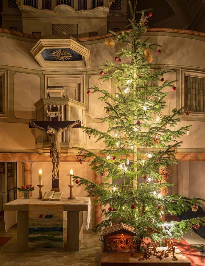 Twelfth Night Traditions - HubPages
