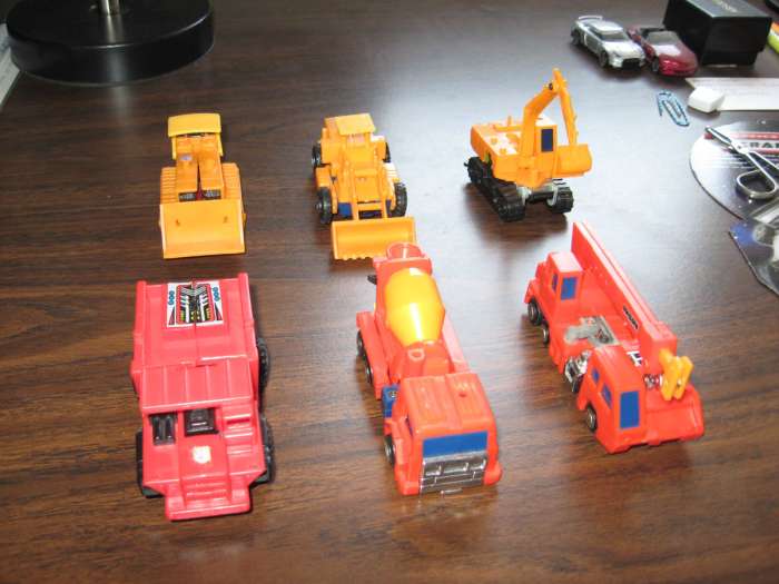 Transformers Generation 1 Devastator - The First Combiner - HubPages