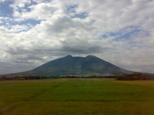 Maria Sinukuan: The Tough Enchantress Who Was Once a Male God (Mountain ...
