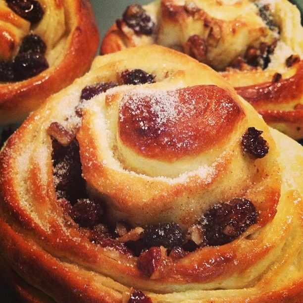 Chelsea Buns - an English Bun with a past! - HubPages