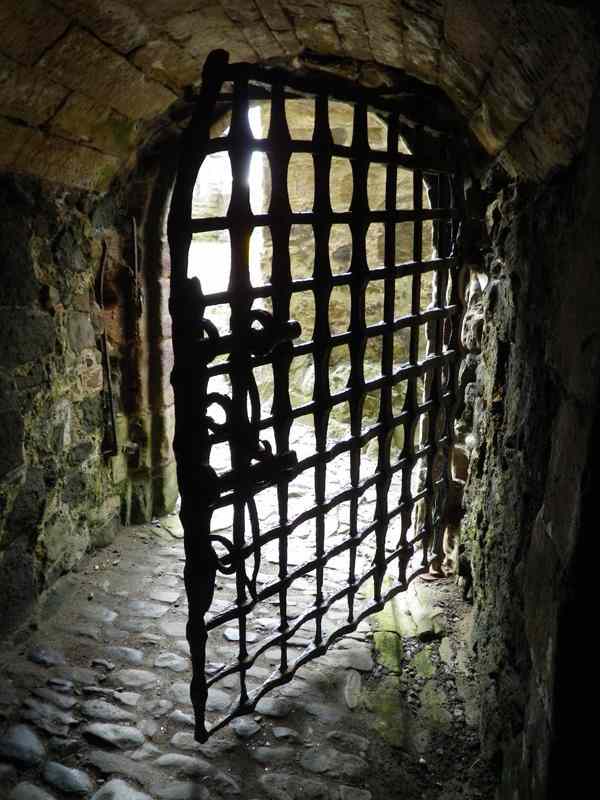 40+ Fort and Castle Architecture Terms A–Z (With Pictures) - Owlcation