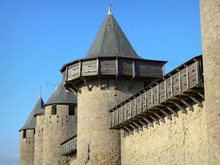 40+ Fort and Castle Architecture Terms A–Z (With Pictures) - Owlcation