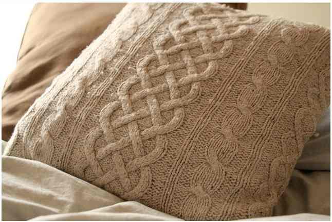 Fun SWEATER Crafts! How to Make New Things From Old Sweaters ...