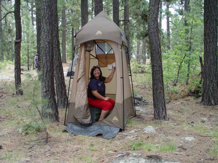 Off-Grid Composting Toilets and the Benefits of Humanure! - HubPages