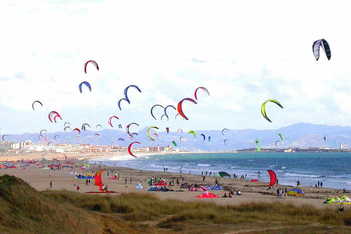 The Soaring History of Kites - HubPages