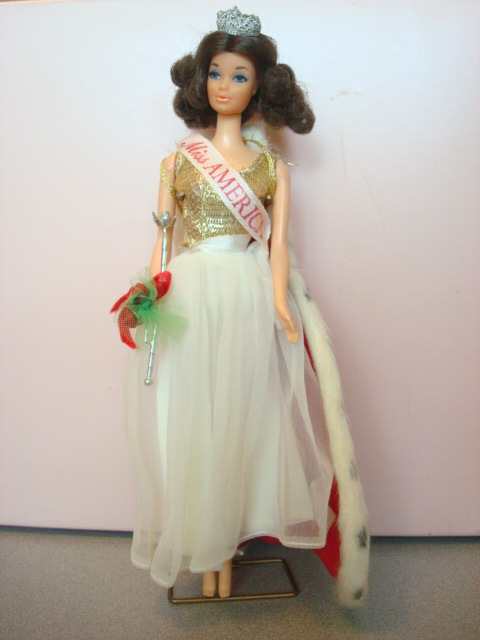 Barbie Doll’s Fashionable Look for 1972 - HubPages