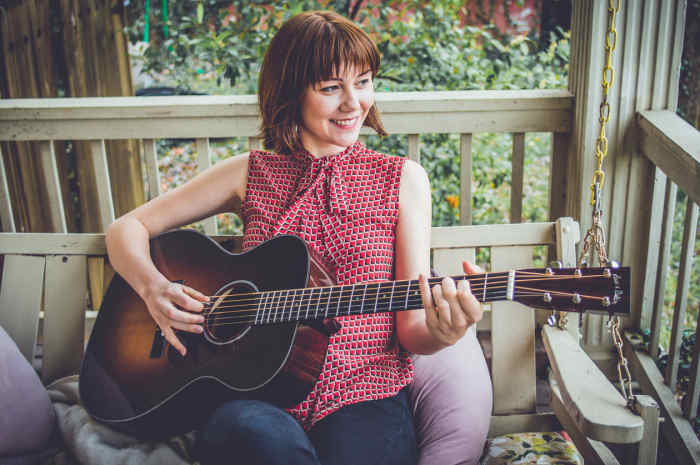 Women of the Guitar, 10 of the Best Female Guitarists in History - HubPages