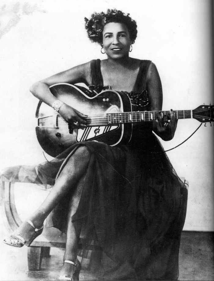 Women of the Guitar, 10 of the Best Female Guitarists in History - HubPages