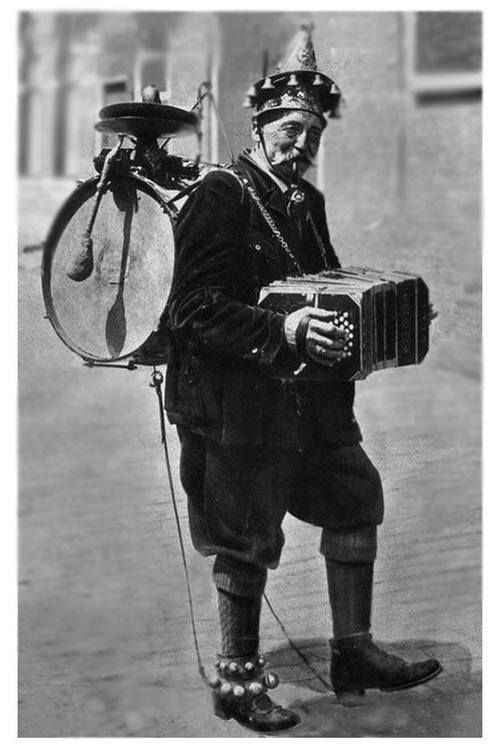 One Man Bands: The Ultimate Multi-Taskers - HubPages