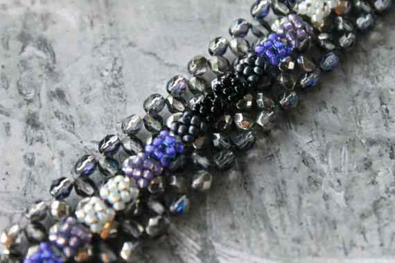 Right Angle Weave Beadweaving Technique: Why It's So Versatile - HubPages