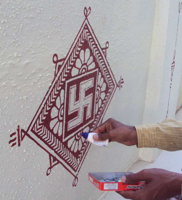 Bheenth Chitra - A unique Indian tribal wall art style (Step by step ...