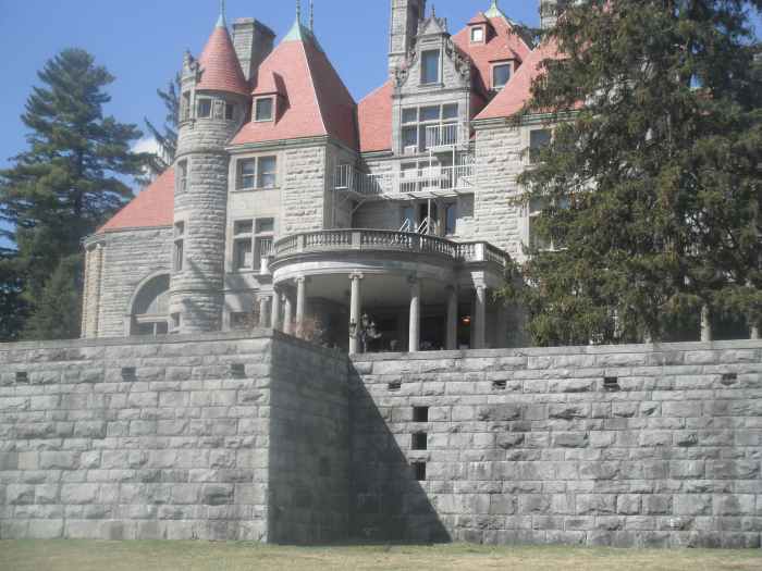 Historic Great Barrington: Searles Castle - HubPages