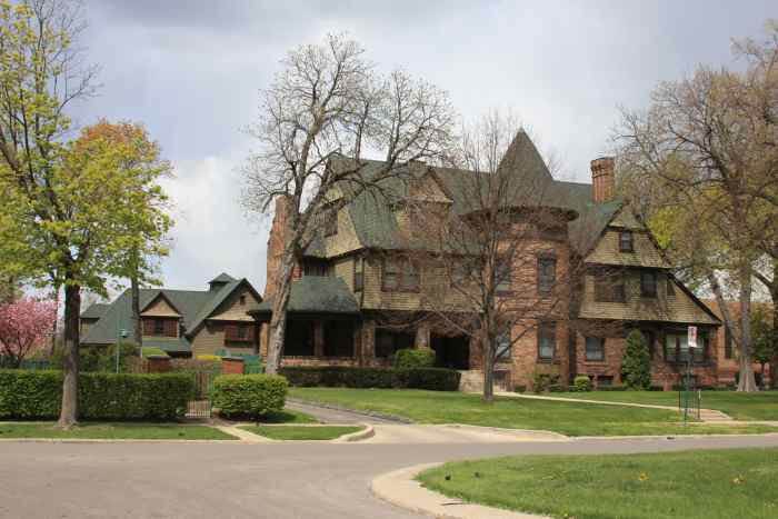 Mansions in Detroit's Historic Boston-Edison District - HubPages
