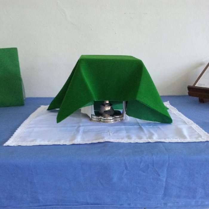 How to Prepare the Chalice for an Anglican Mass - LetterPile