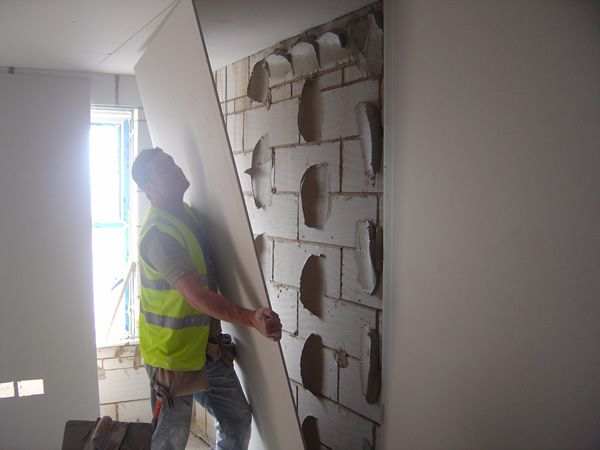 How To Plaster Board A Wall Using The Dot & Dab System, Drylining ...