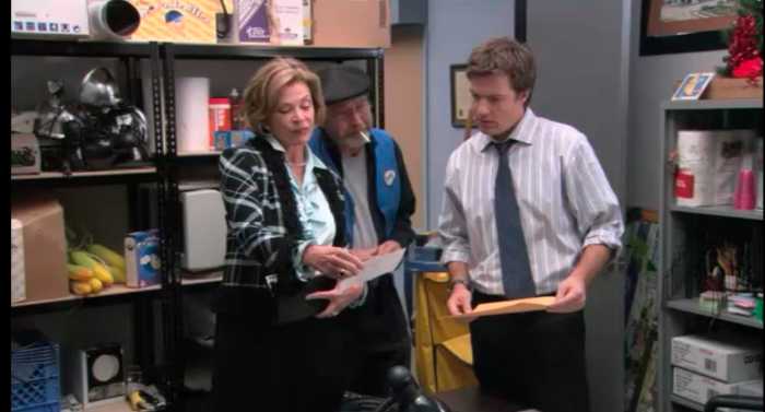10 Little-Known Gags and Running Jokes in Arrested Development - HubPages
