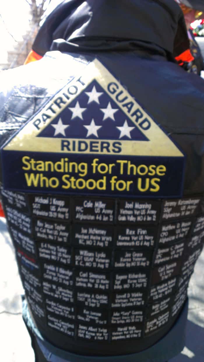 Patriot Guard and Patriot Guard Riders Honor Fallen Heroes - HubPages