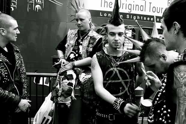 Fashion Trends: What Did Punks Wear in The 80s and Punk Fashion Trends ...