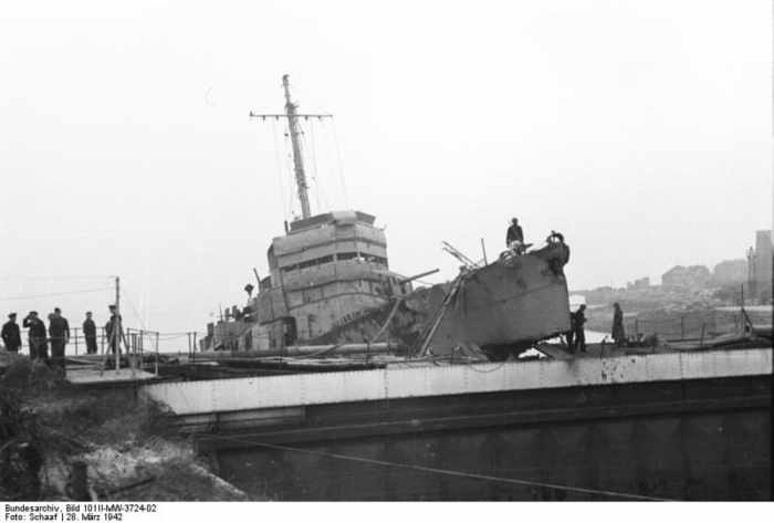 The Greatest Raid of All - Operation Chariot - St. Nazaire lock gates ...