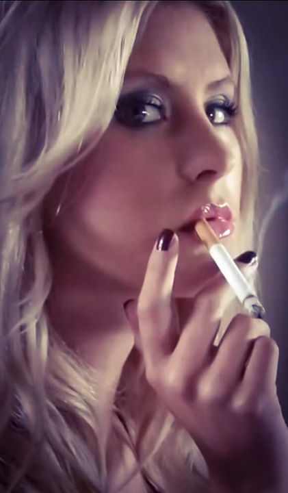 Smoking Women - HubPages