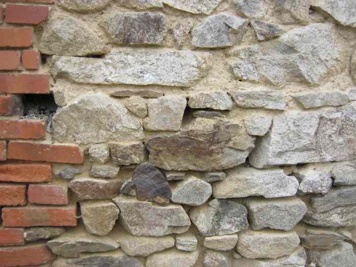 How to Repoint a Stone Wall - HubPages