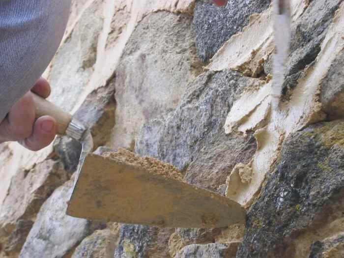 How to Repoint a Stone Wall - HubPages