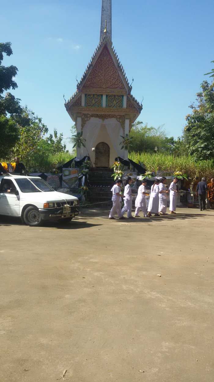 Attending a Buddhist Funeral and Cremation Ceremony in Rural Thailand ...