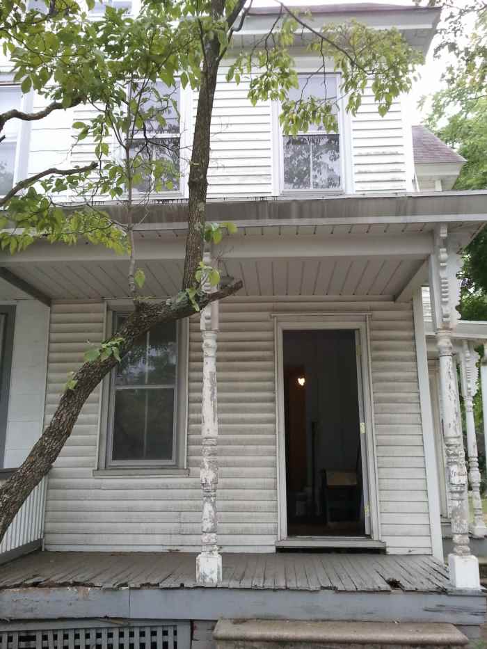 Remodeling and Restoring the Old 1940's Duplex. - HubPages