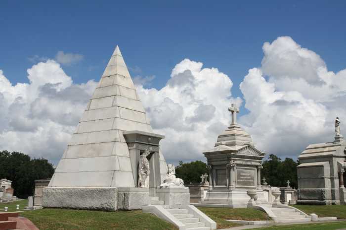 Lakelawn Metairie Cemetery- Graveyard to New Orleans' Rich and Powerful ...