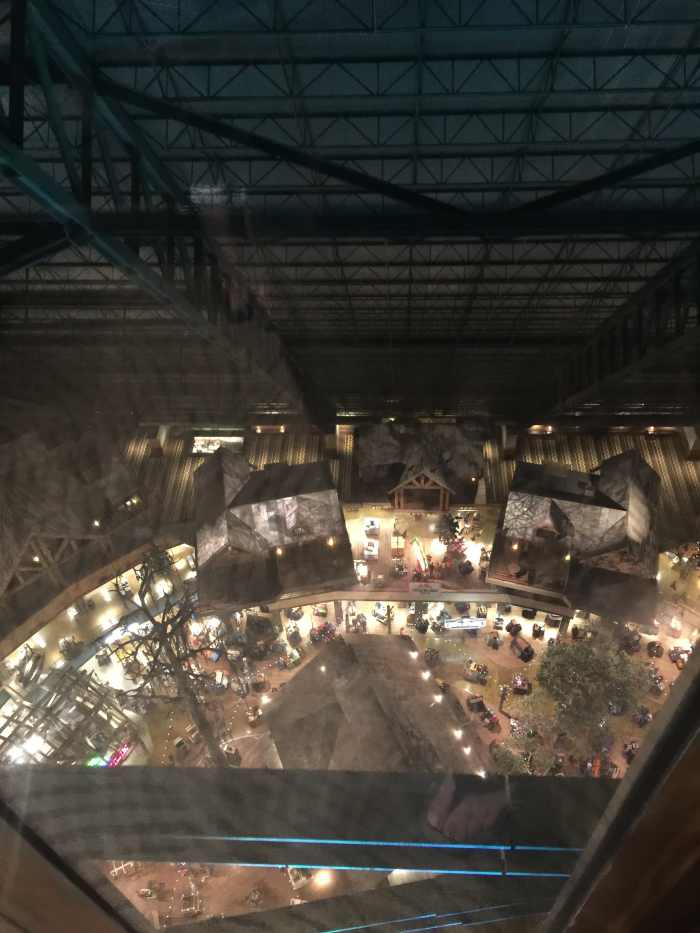 Bass Pro Shop Hotel: Big Cypress Lodge, Memphis, TN - HubPages