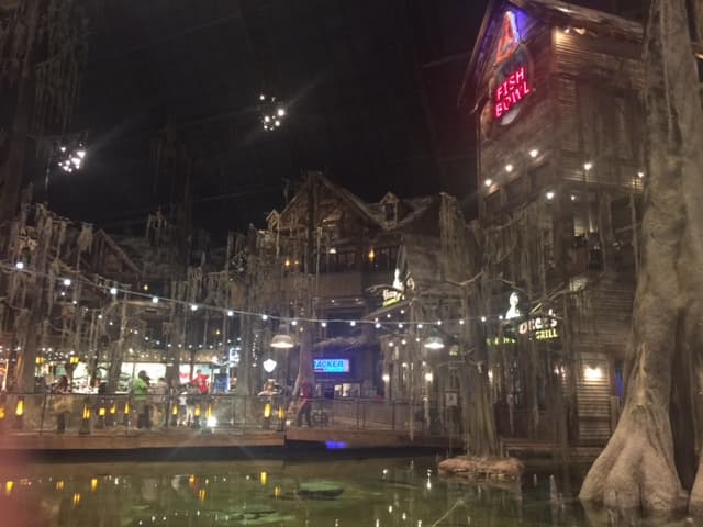 Bass Pro Shop Hotel Big Cypress Lodge Memphis Tn Hubpages