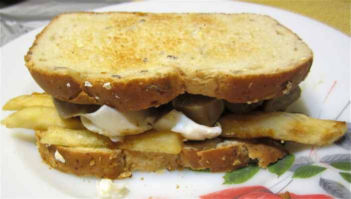 Healthy Chip Butty Recipe: A Vegetarian French Fry Sandwich - HubPages