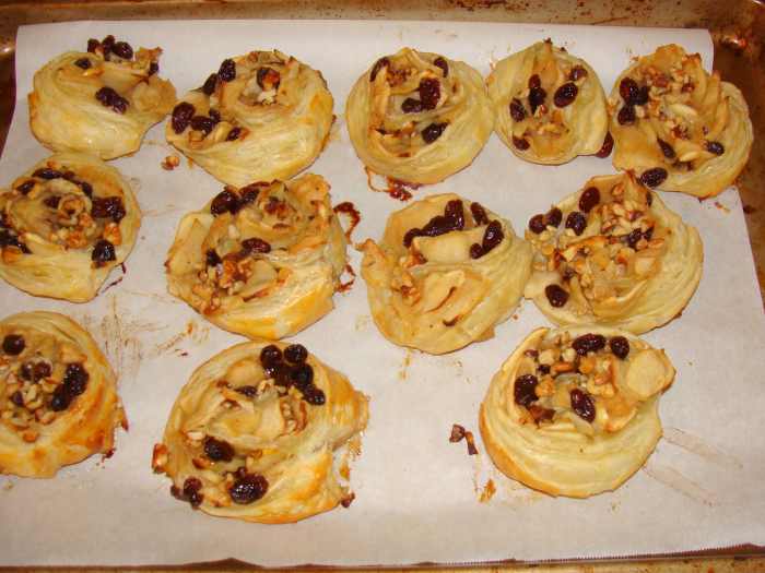 How to make Danish Pasteries - Cinnamon Whirls or Apple, Raisin ...