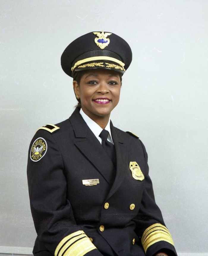 Are Women Police Officers Accepted Today? - HubPages