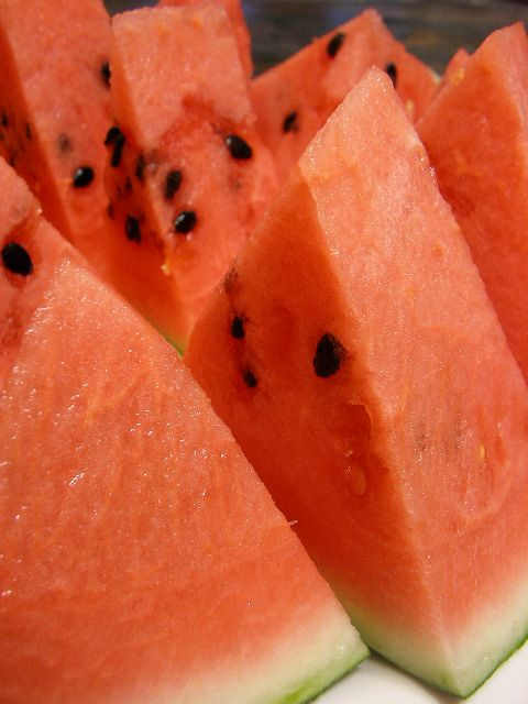 Why do watermelons crack, split and explode? - HubPages