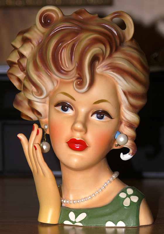 Collecting Lady Head Vases - HubPages