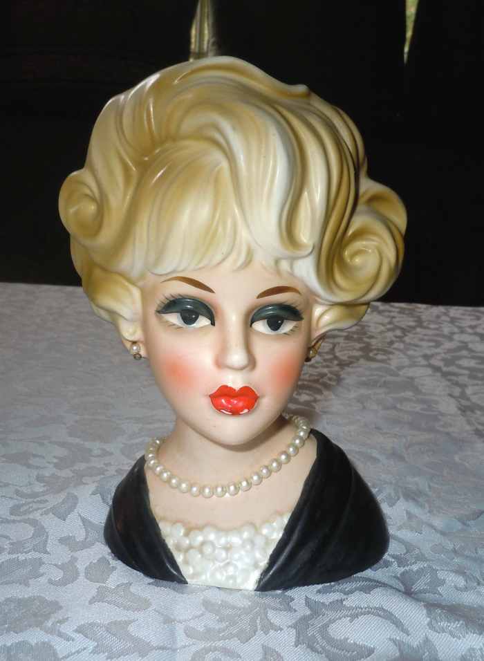 Collecting Lady Head Vases - HubPages