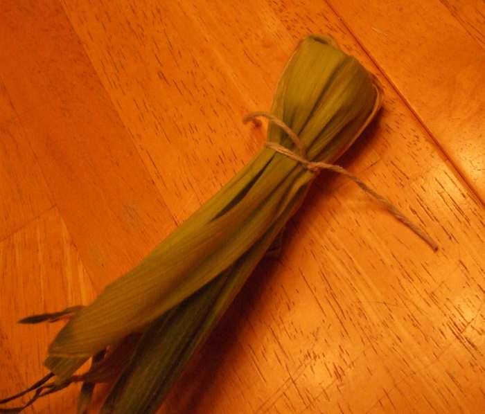 How to Make Corn Husk Dolls Step-by-Step With Photos - HubPages