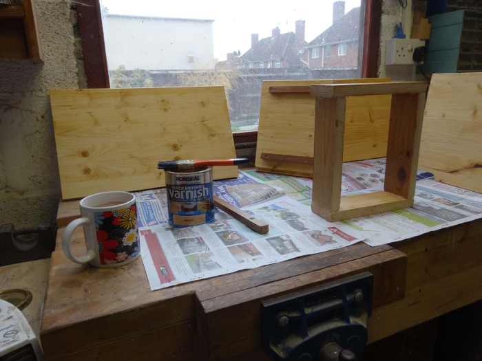 How To Make Space Saving Shelving Under an Open Kitchen Worktop - HubPages