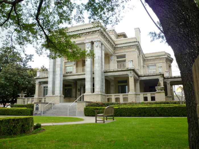 Link-Lee Mansion: Historic Houston Landmark at University of St. Thomas ...