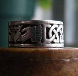 The Romantic Irish Claddagh, Gift For an Irish Girl - HubPages