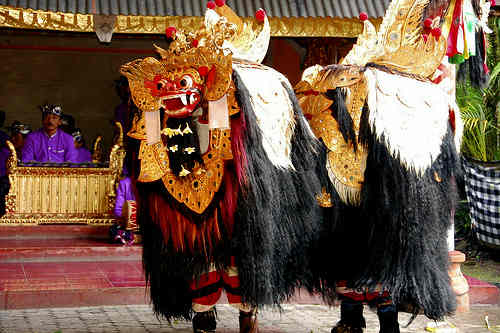 9 Traditional Asian Folk Dances: From Apsara to Tinikling - HubPages