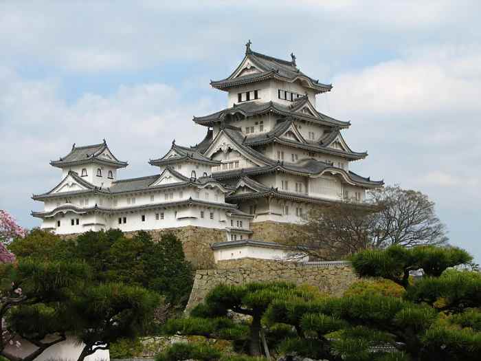 Top 10 Haunted Locations in Japan - HubPages