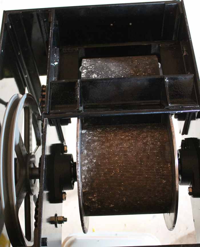 Horse | Equine | Oat Roller | Oat Crimper | Rolled Oat Maker - HubPages