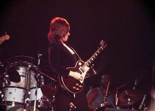 The 10 Greatest Players of the Gibson Les Paul Guitar - HubPages