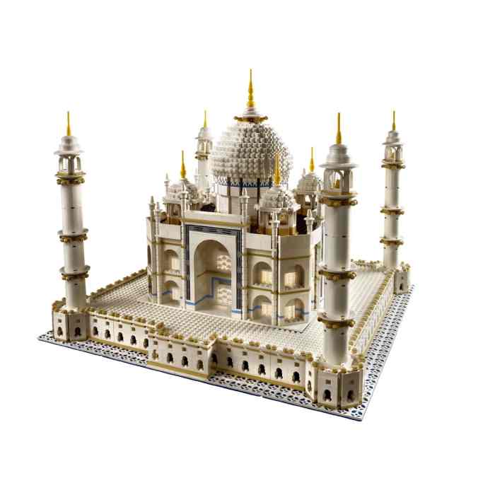 LEGO's BIGGEST Sets Ever Produced: A List of ALL Sets Over 1,000 Pieces ...