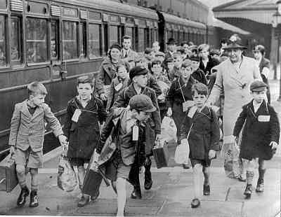 Working Class Life in the 1940s - The Evacuation of the Children - HubPages