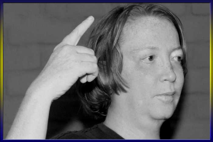 25 Hand Gestures from Around the World, A Photo Guide - HubPages