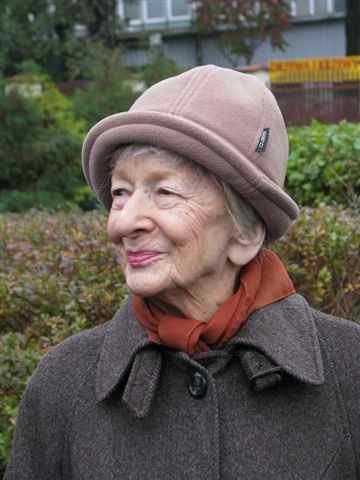 Top 100 Great Poets of All Time - HubPages